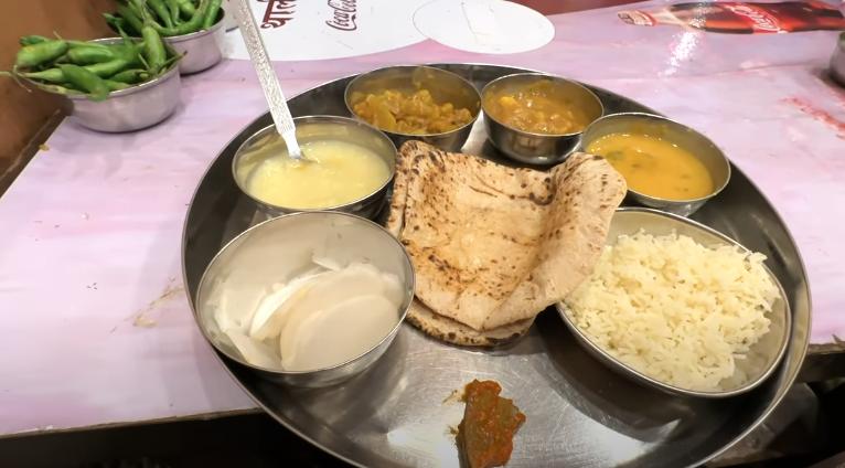 Street Food in Ayodhya: A Guide to Local Favorites - Ayodhya Dham ...